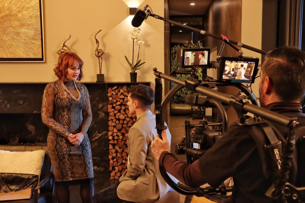 TALENTO ROBADO – Revista Victoria Íconos de Éxito